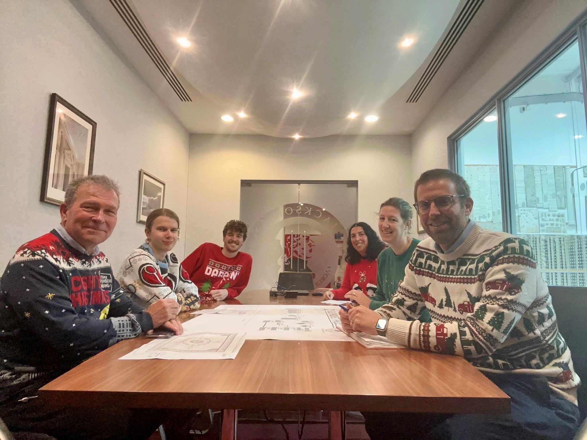 Socials Instanews - George Jackson Limited